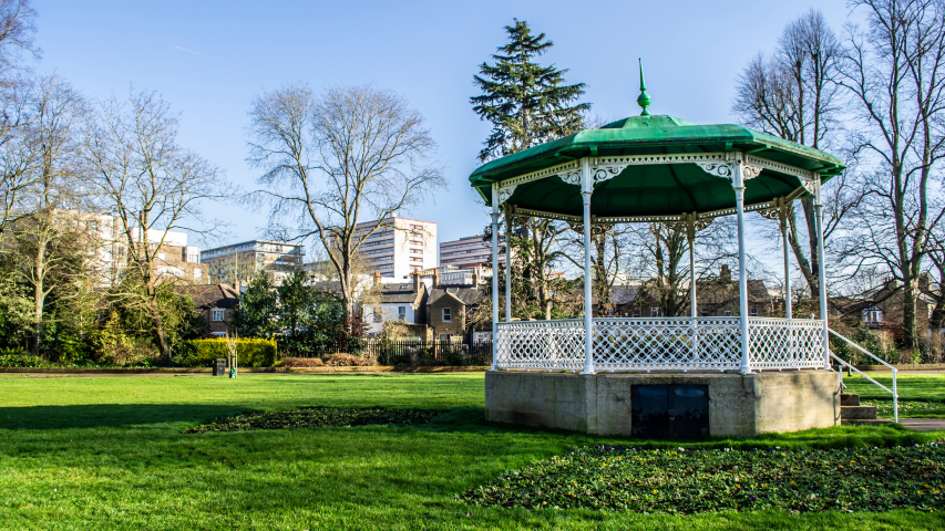 Living in Uxbridge - Local Information, Transport, Dining & Leisure